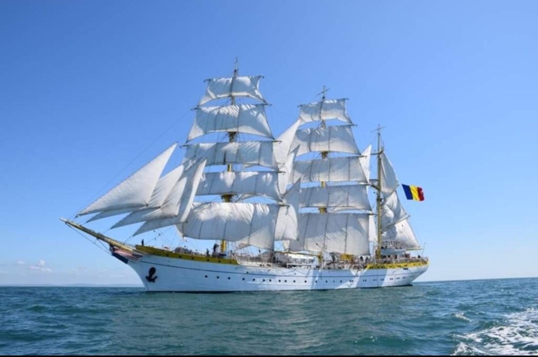 Toate pânzele sus pentru Bricul Mircea, într-o nouă călătorie ...