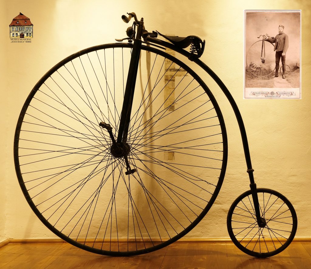 O bicicletă veche de 150 de ani, expusă la muzeul din Sebeş - Radio Vacanța
