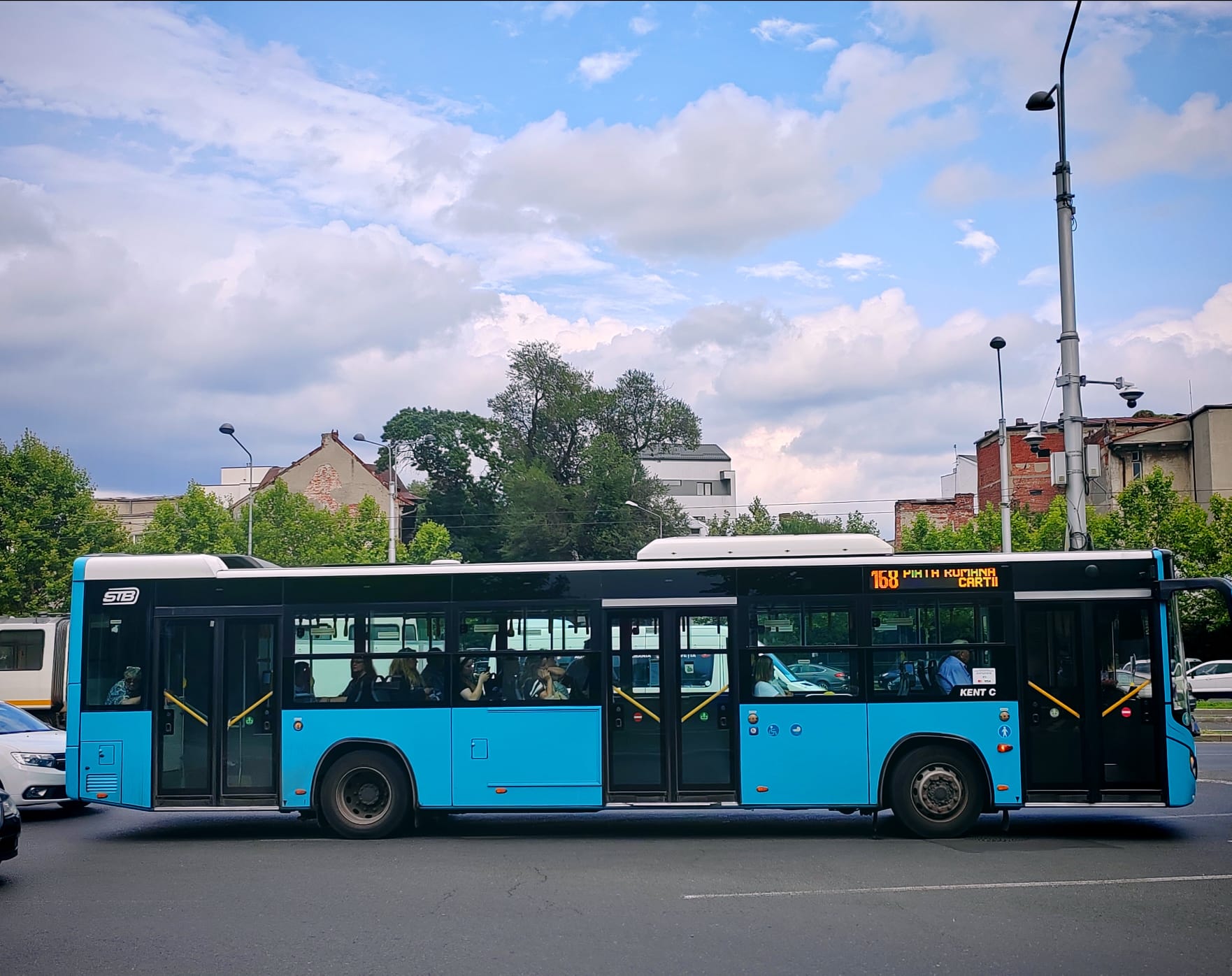 BUCUREȘTI: Linia navetă 662 înlocuieşte temporar liniile de troleibuz 61 şi 62 - Radio Vacanța