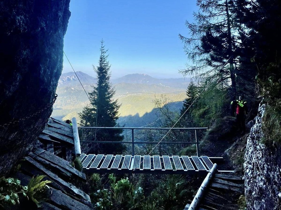 Podeț nou între Bușteni și Cabana Mălăiești - Radio Vacanța