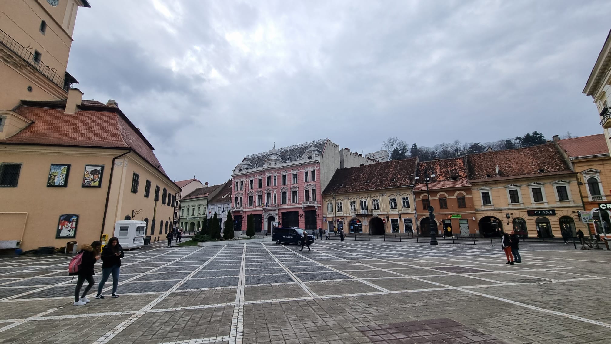 Cod portocaliu atât de caniculă, cât şi de vreme instabilă - Radio Vacanța