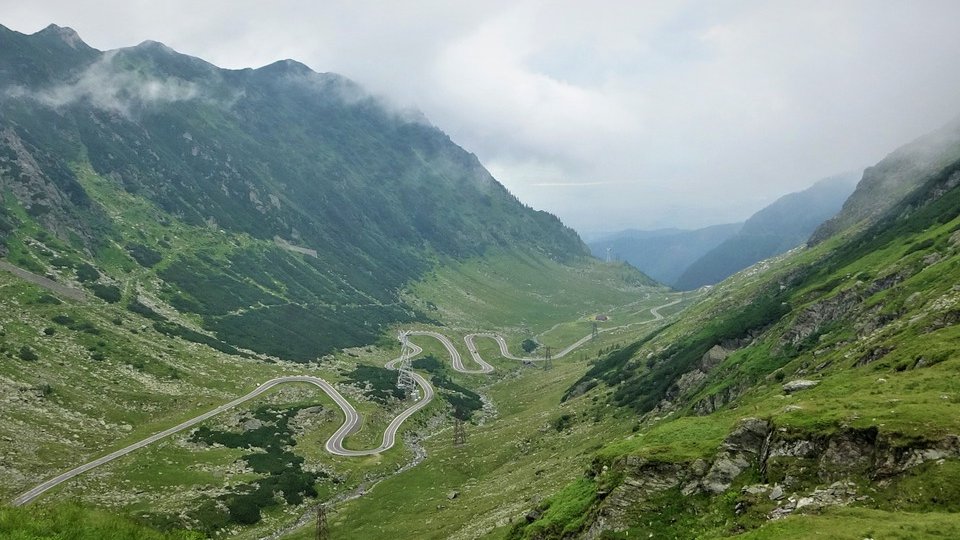 Transfăgărășan: Circulația rutieră între Piscu Negru și Bâlea Cascadă s ...
