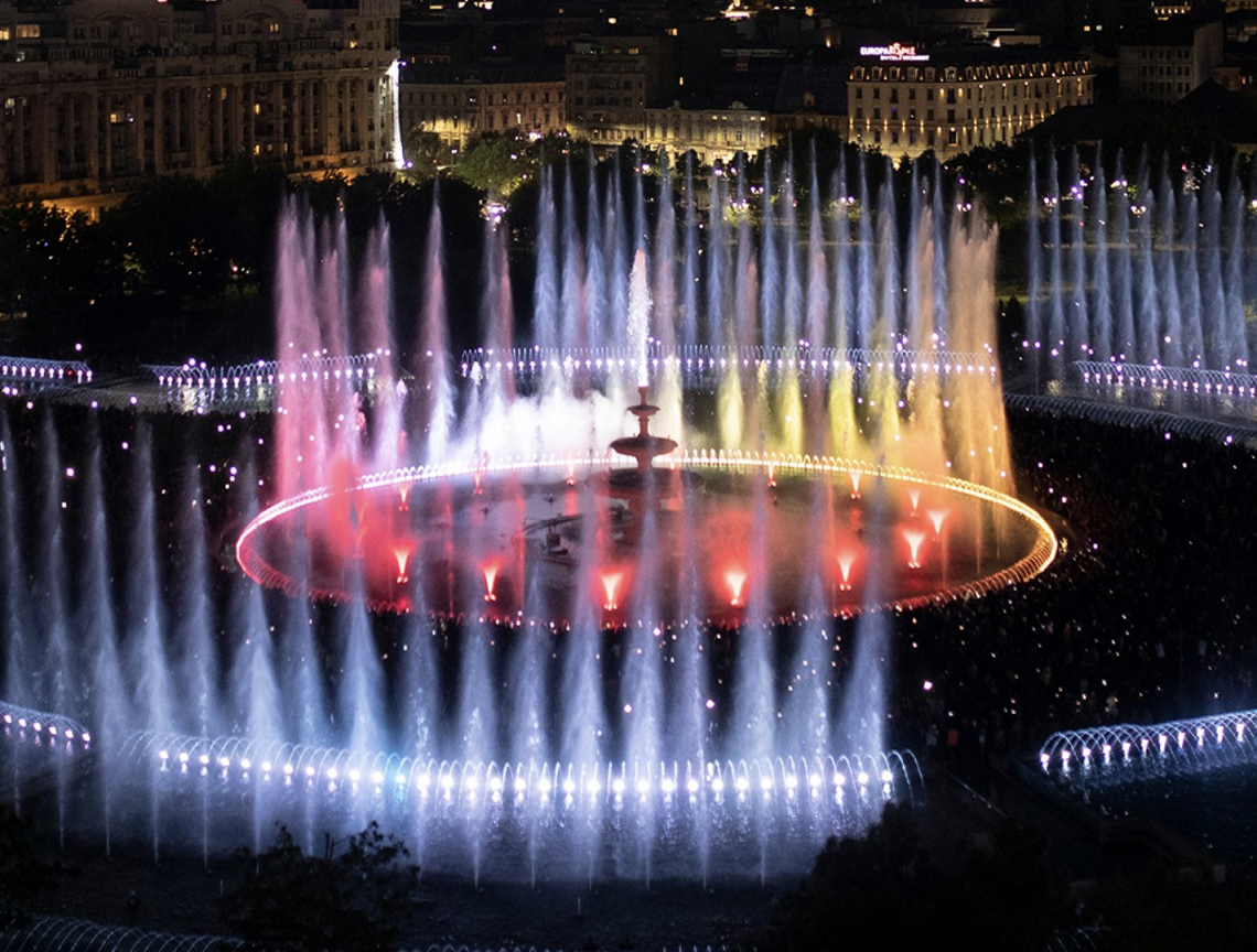 BUCUREȘTI: Spectacolele Simfonia Apei de la Fântânile Urbane continuă ...